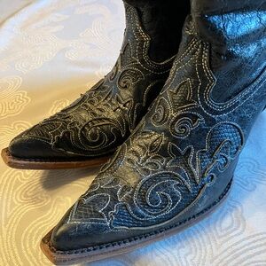 Corral | Shoes | Corral Black Vintage Lizard Overlay Boots | Poshmark
